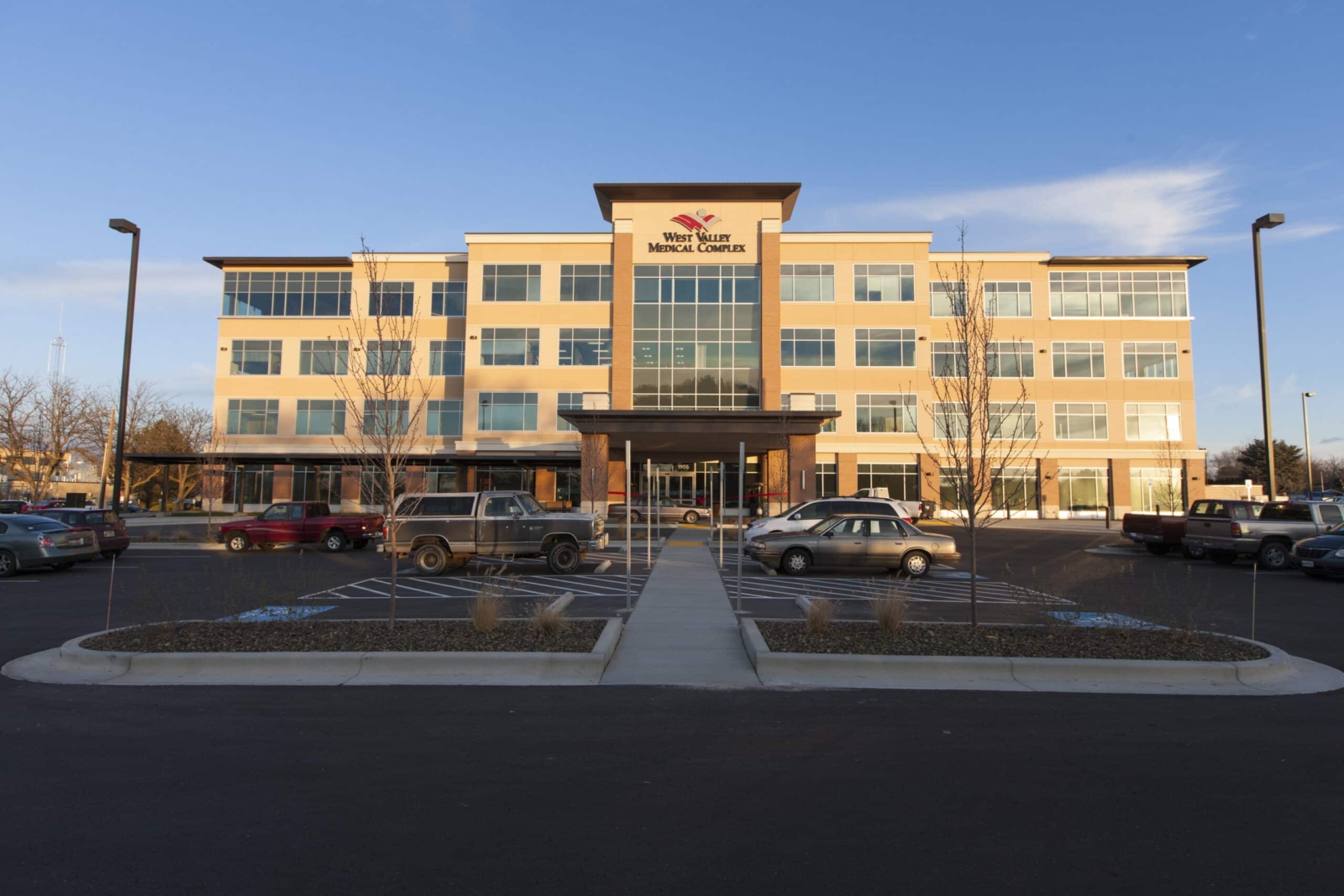 West Valley Medical Center - Gardner